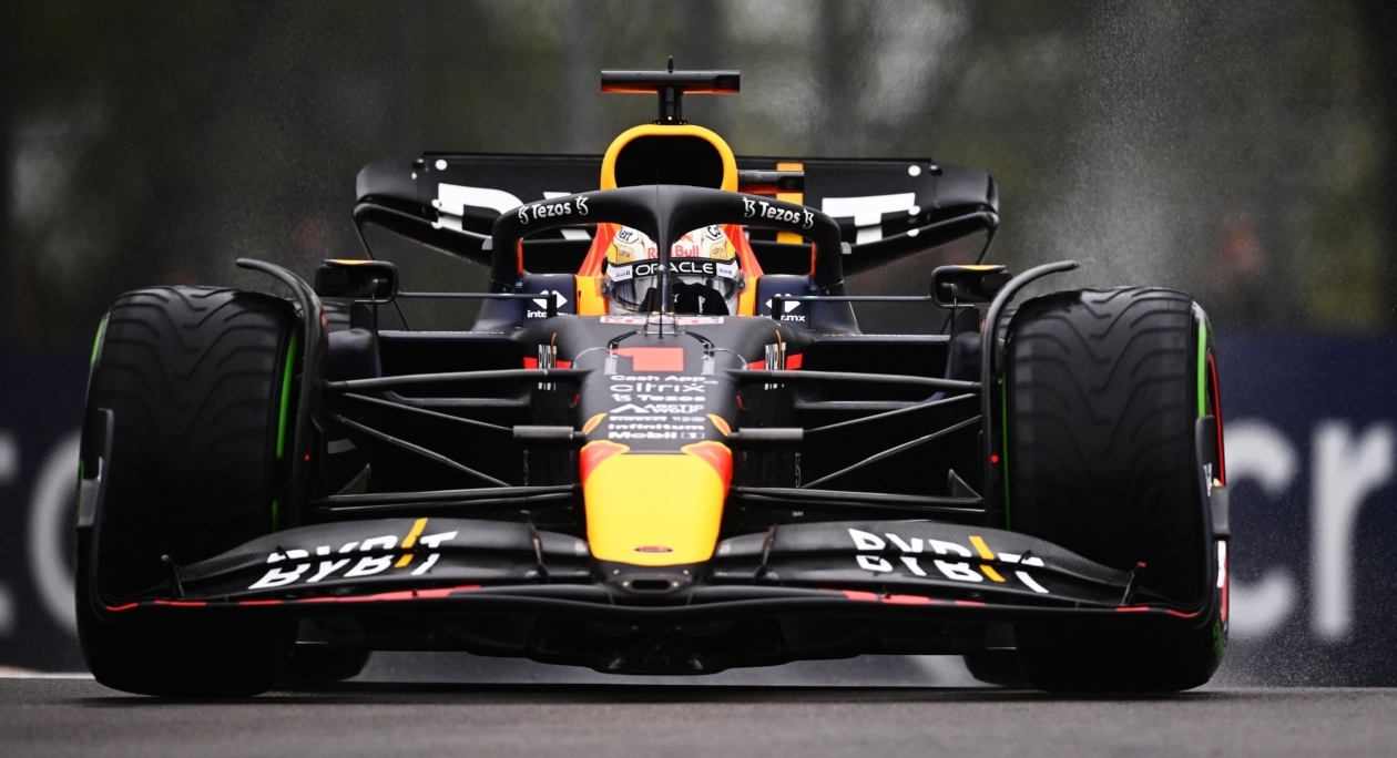 Verstappen se queda con la pole para la carrera sprint; los Mercedes siguen con problemas | Soy ...