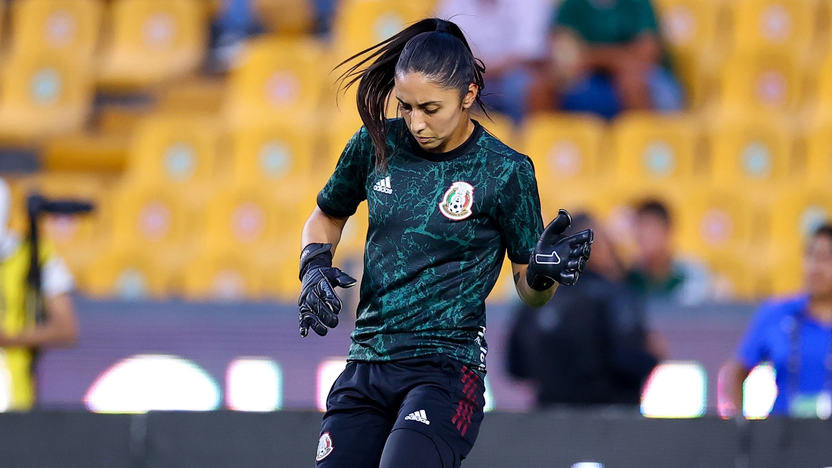 Afición elogia a Itzel González pese a derrota y fracaso del Tri ...