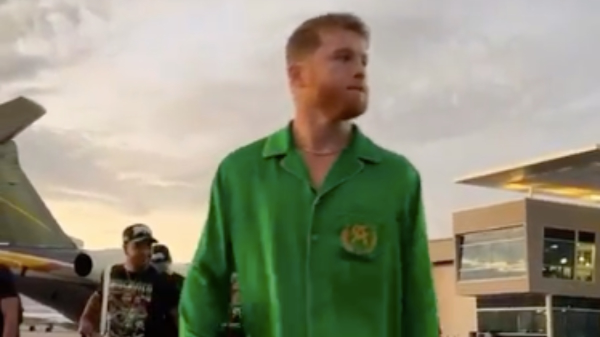 ¿Cuánto cuesta la pijama de lujo con la que 'Canelo' llegó a Las Vegas ...