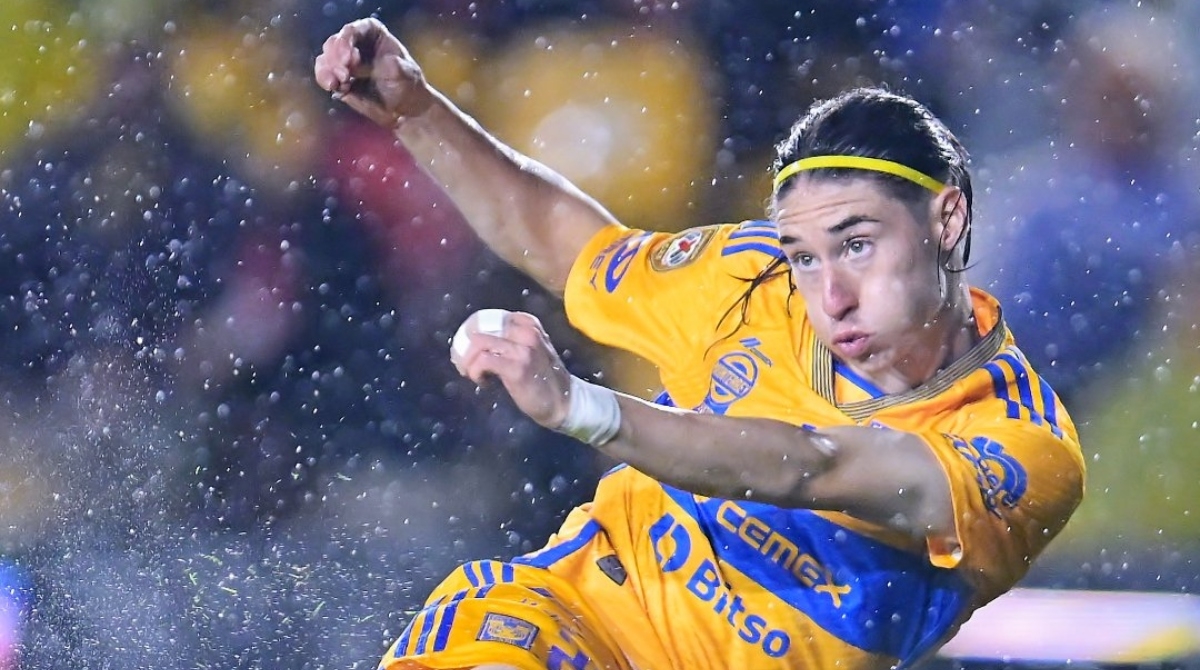 Marcelo Flores es elogiado tras su debut como titular en el Tigres vs ...