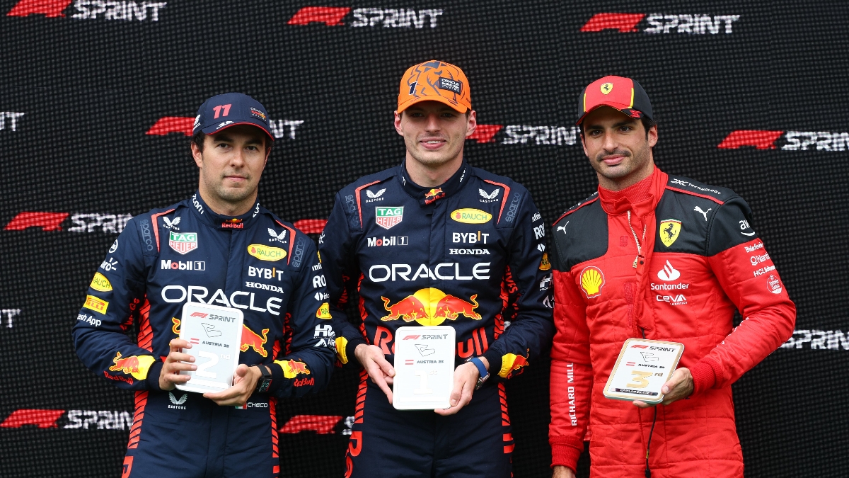 Carlos Sainz Jr. ‘responde’ a Checo Pérez por épico trolleo y rebase en ...